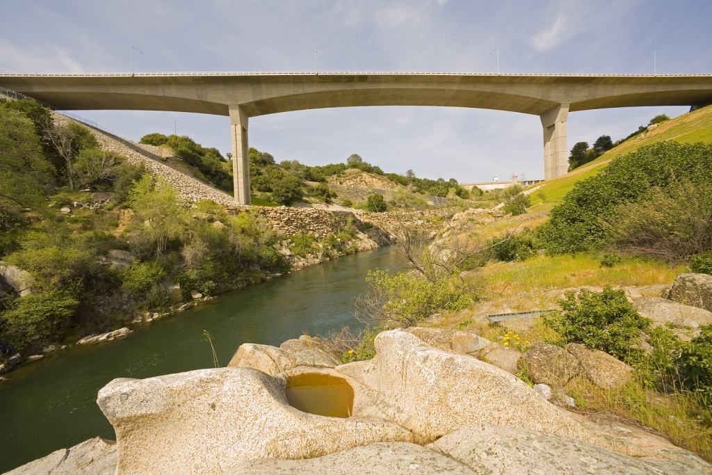 Folsom Lake Crossing