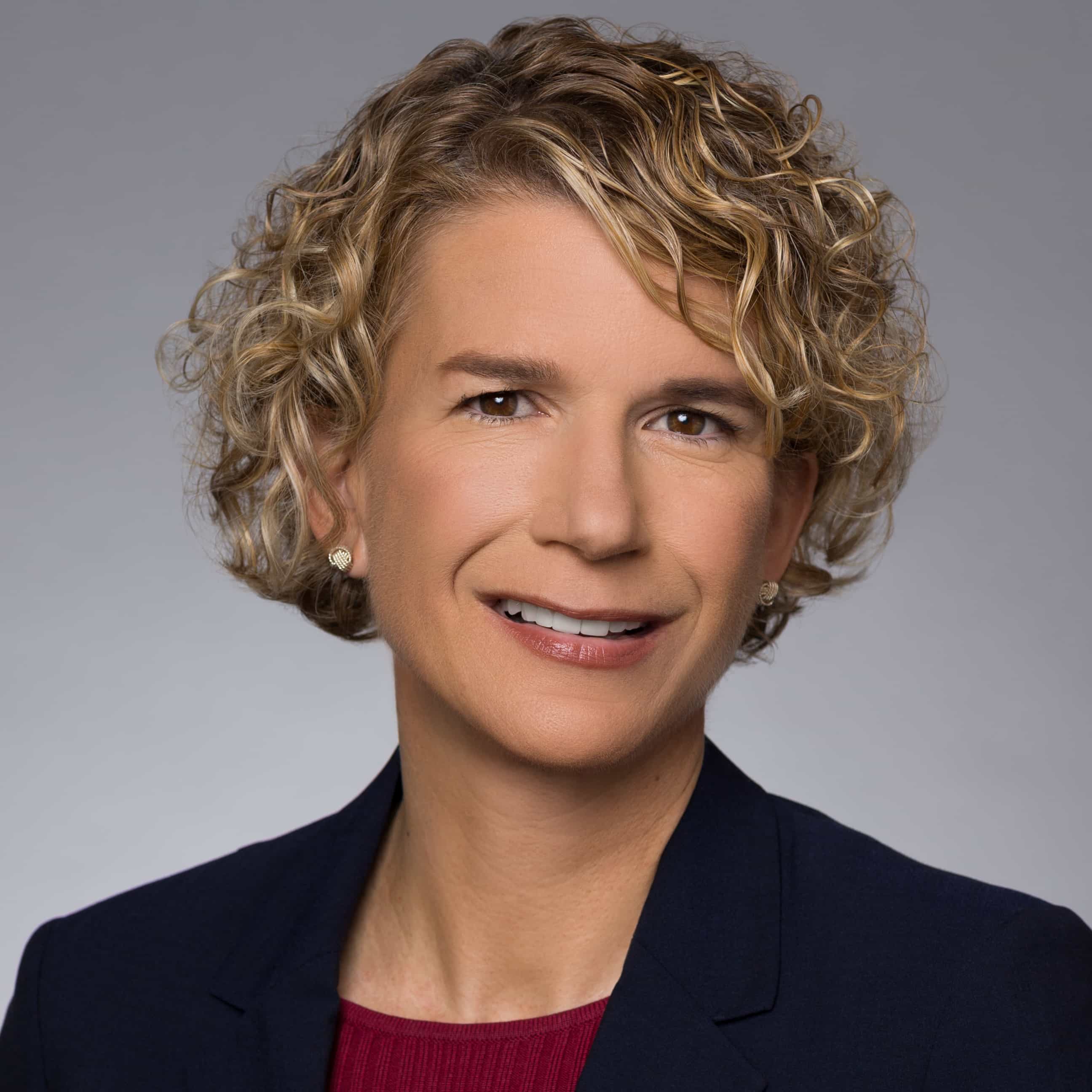 Julie Labonte at SRK Headshot Day