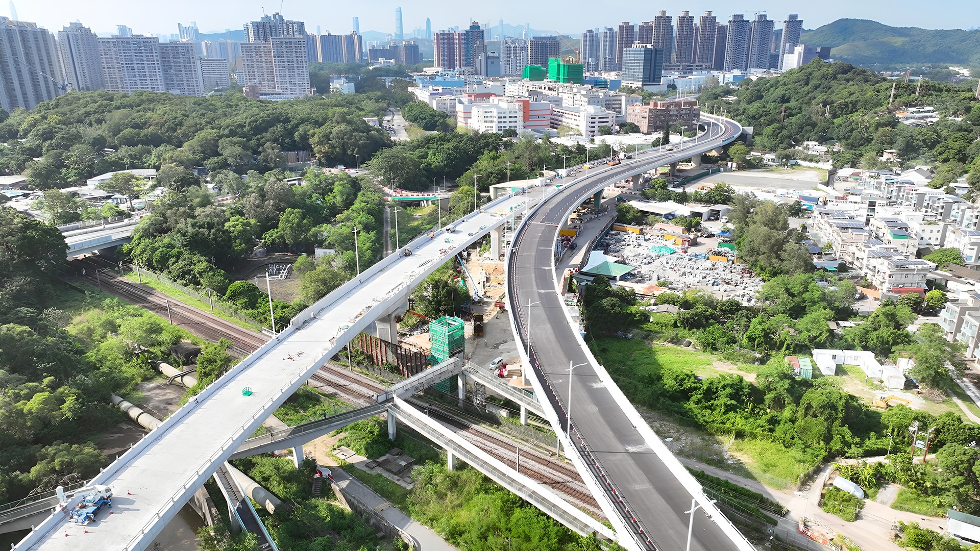 Fanling Bypass (Eastern Section) featuring Hong Kong engineering firsts